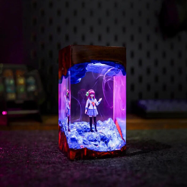 Yuri Nakamura Angel Beats Anime Epoxy Resin Wood Lamp, Diorama, Gaming ...