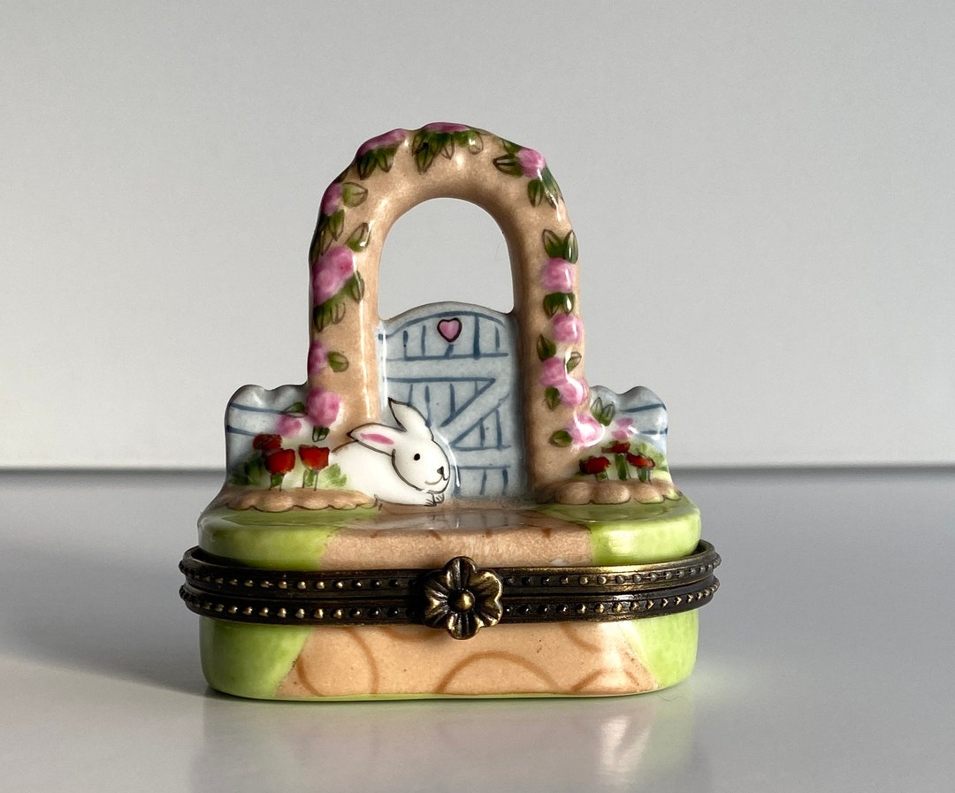 Vintage Porcelain bunny Trinket Box at the Garden Gate in Excellent ...