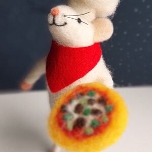 Pizza Chef Mouse Figurine, Mouse Ornament, Housewife Gift, Felted Wool ...