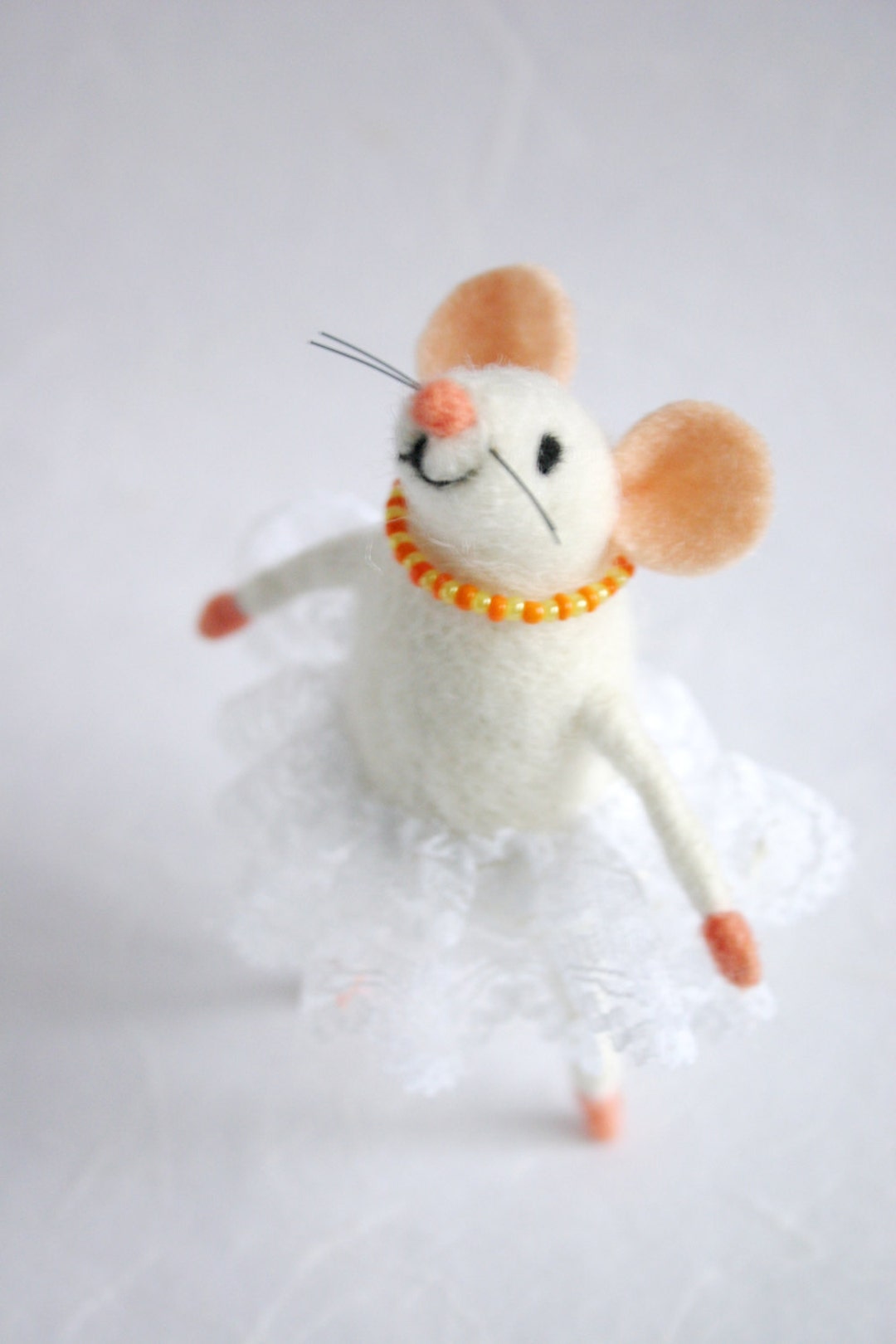 Felt Mouse Girl, Felt Mice, Needle Felted Mouse, Holiday Figurine, Cute ...