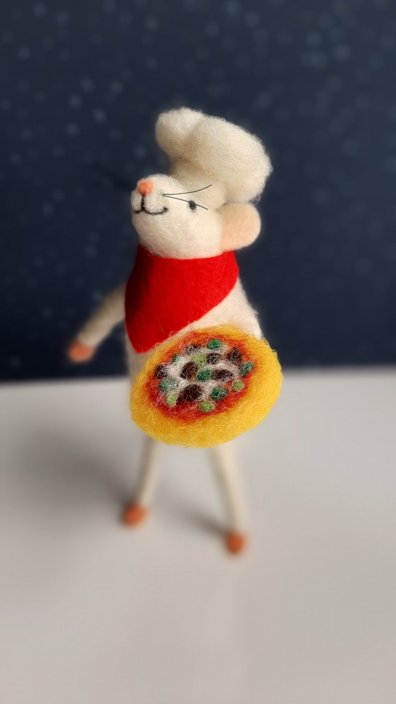 Pizza Chef Mouse Figurine, Mouse Ornament, Housewife Gift, Felted Wool ...