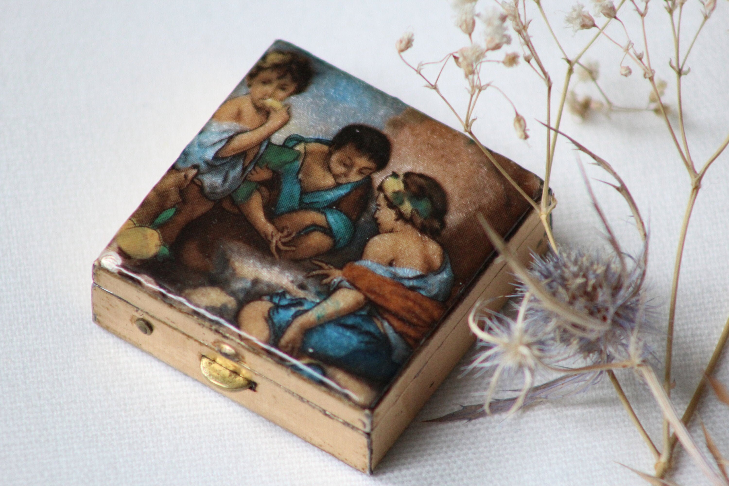 Vintage Renaissance Painting Brass Ring or Pill Box Luxurious | Etsy