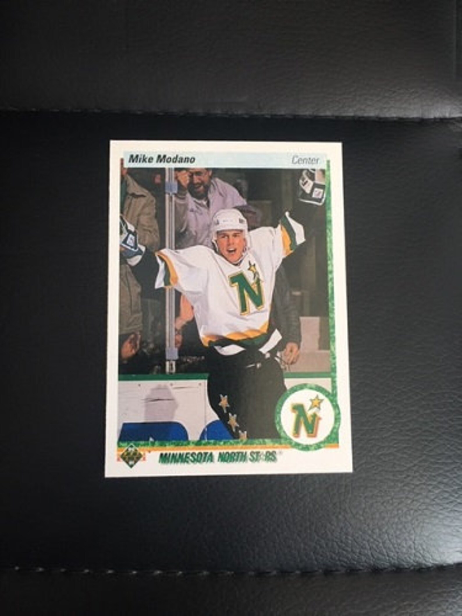 Mike Modano NHL Rookie Card - Mint Condition - by 1990 Upper Deck ...