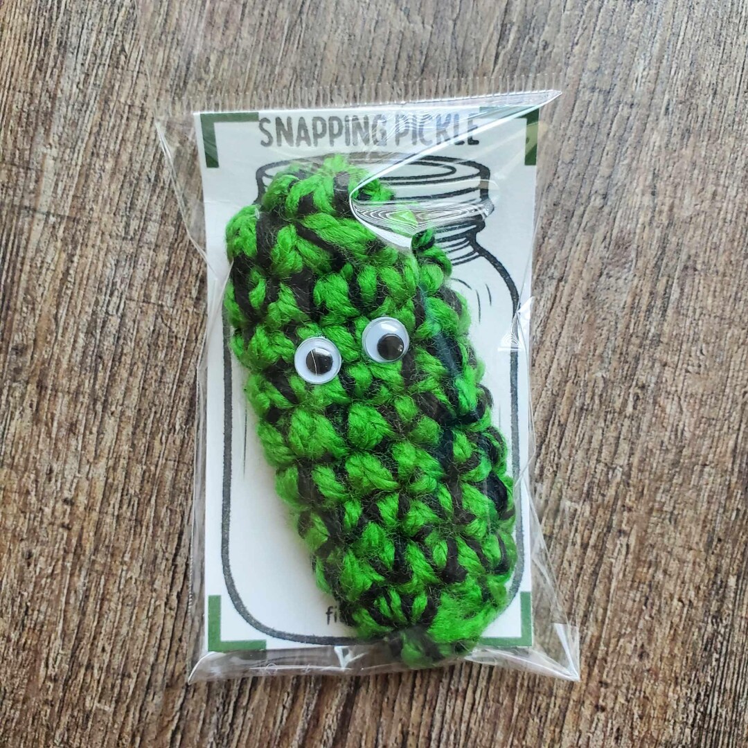 Snapping Pickle Fidget Toy, Emotional Support Pickle, Soft Pocket ...
