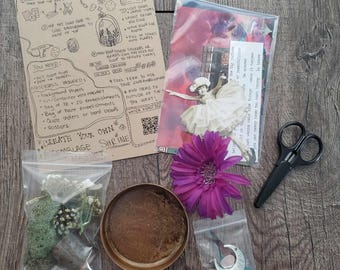 DIY Vintage Girl Magnet Shrine Kit - Etsy