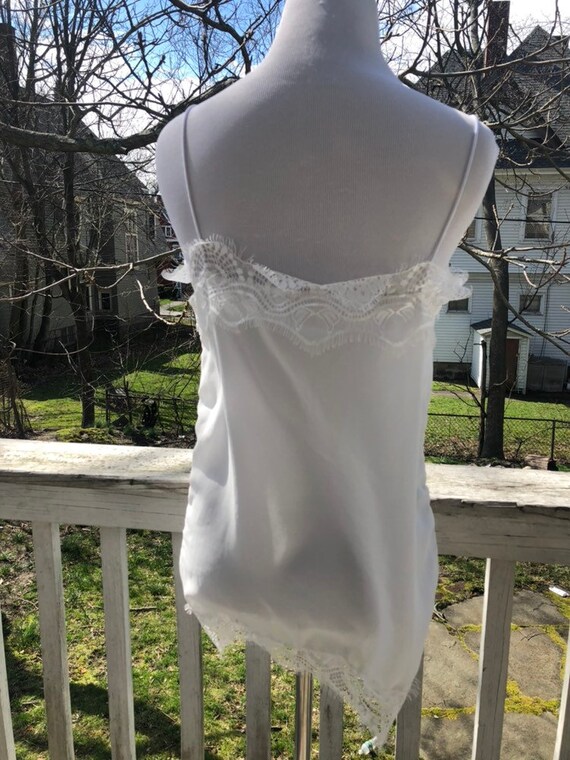 Medium Vintage Stunning White Lace Camisole Bri Gem