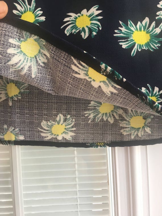 small / 70's / vintage / daisy floral / handmade / mo… - Gem
