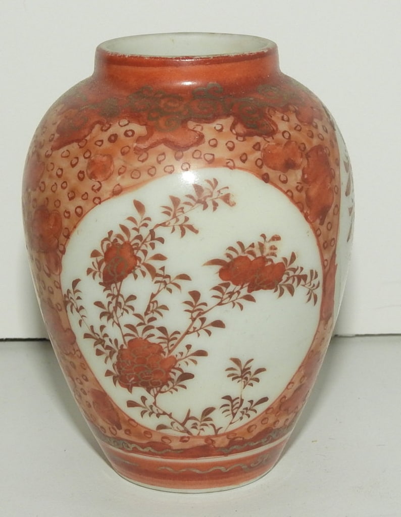 Chinese Vase With Signature on Bottom - Etsy UK