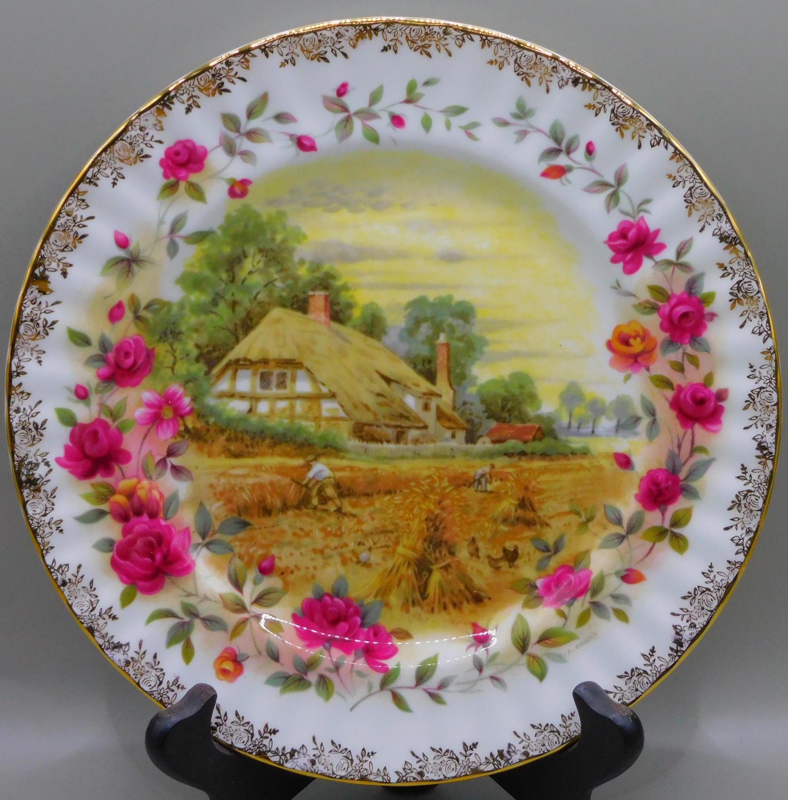 Royal Albert Autumn Plate: Four Seasons Bone China Decor With Bracket ...