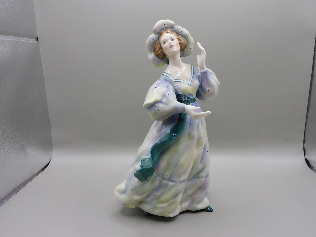 Royal Doulton, Lady Figurine, Grand Manner, Hn2723, Rare Find - Etsy