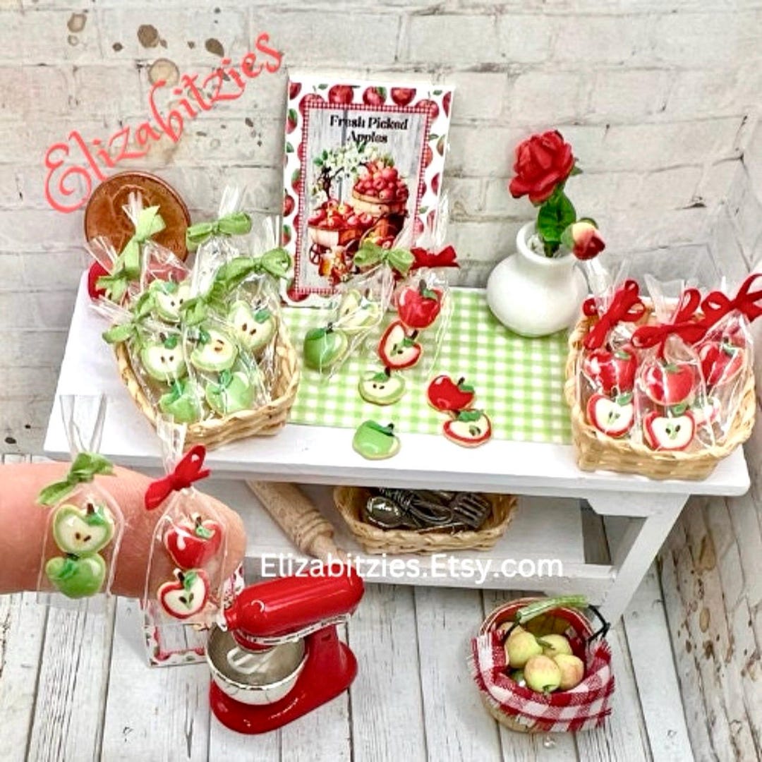 Miniature Apple Sugar Cookies (2) in Cellophane Bag 1:12 Scale Choose ...
