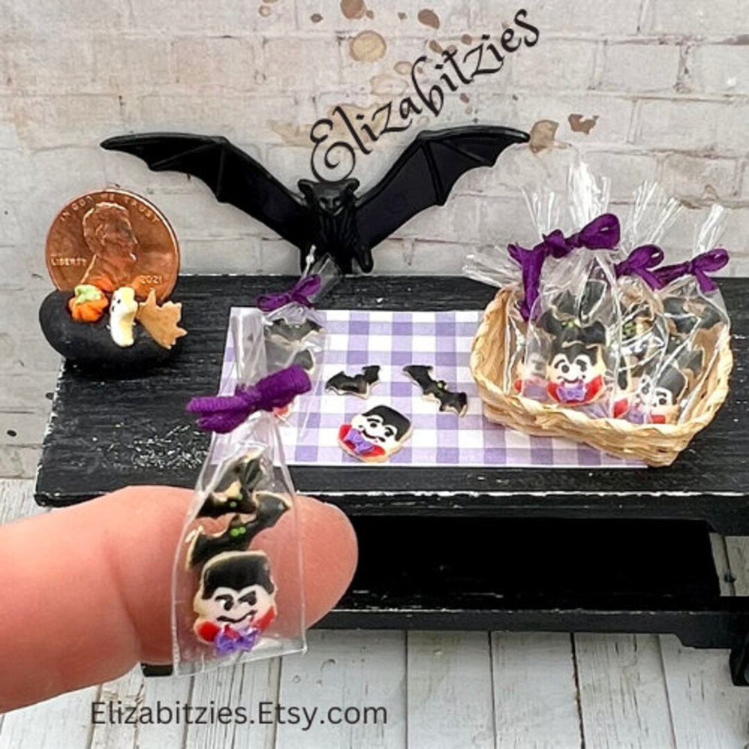 Miniature Count Dracula in Cellophane Cookie Bag 1 Bag of 3 sugar ...