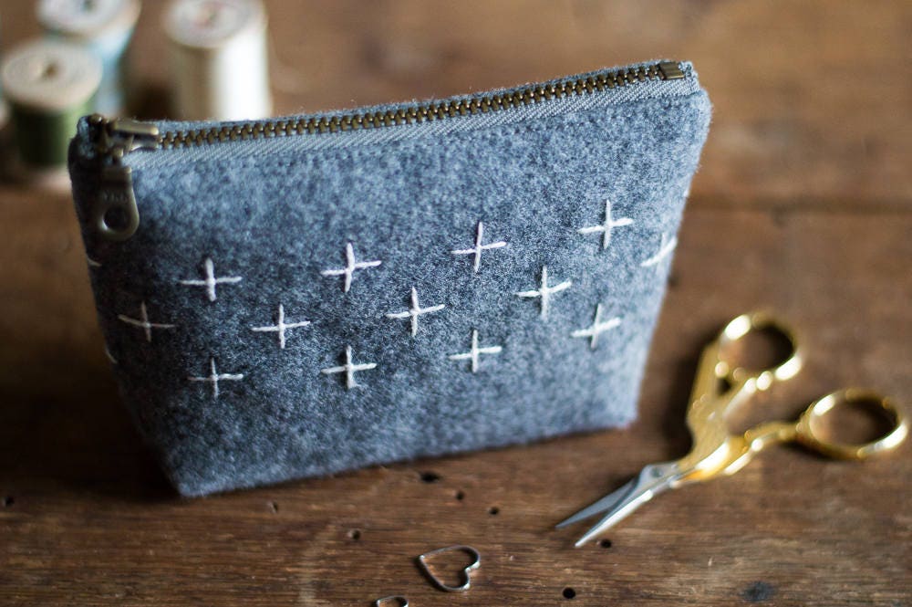 Modern Minimalist Embroidered Pouch Zippered Pouch - Etsy