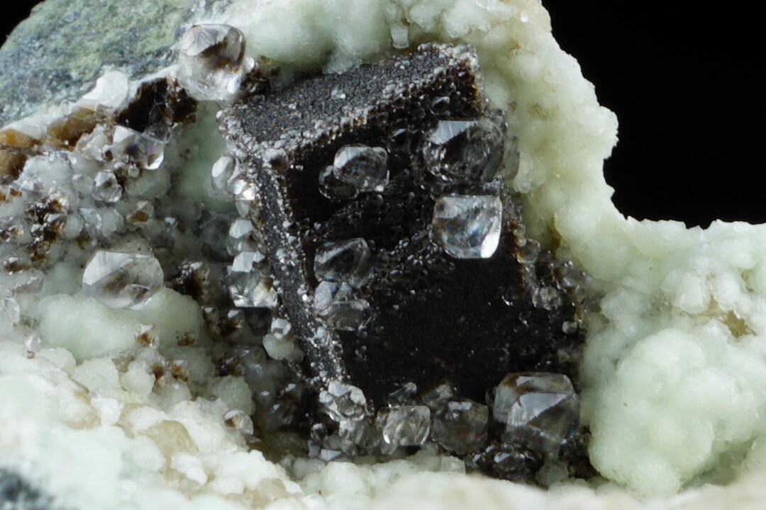 Calcite Pseudomorph Crystal: Raw Mineral From Jalgaon, India - Etsy