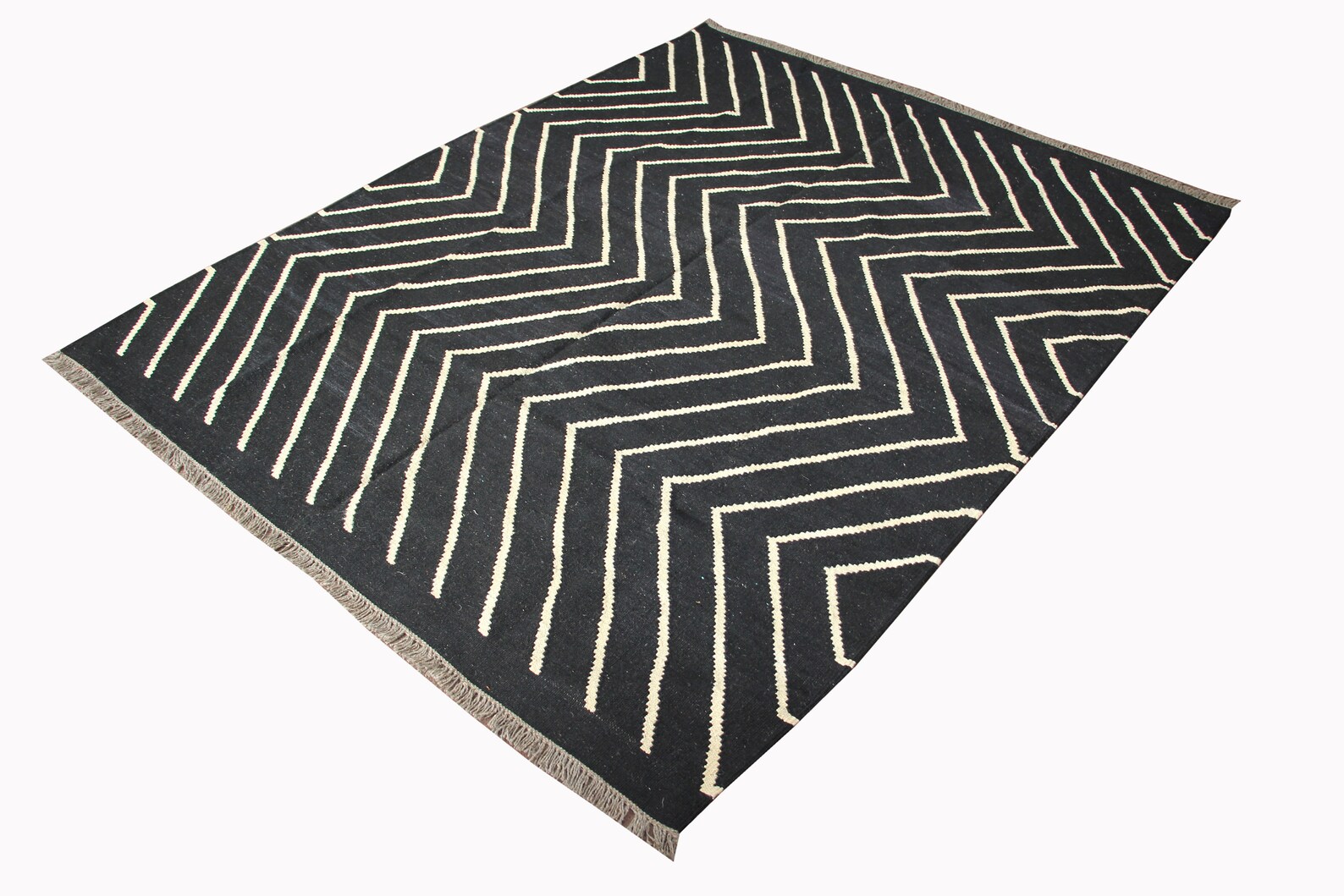 Black and White/off-white Zigzag Rug, Zigzag Area Rug, Bedroom Rug ...