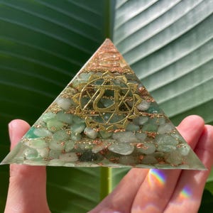Heart Chakra Orgonite Pyramid - Etsy