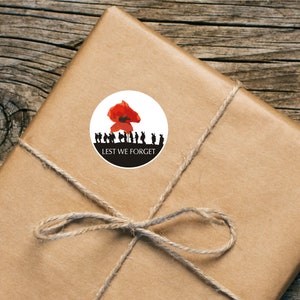 Lest We Forget Paper Stickers - 40mm Circular Labels for Remembrance ...
