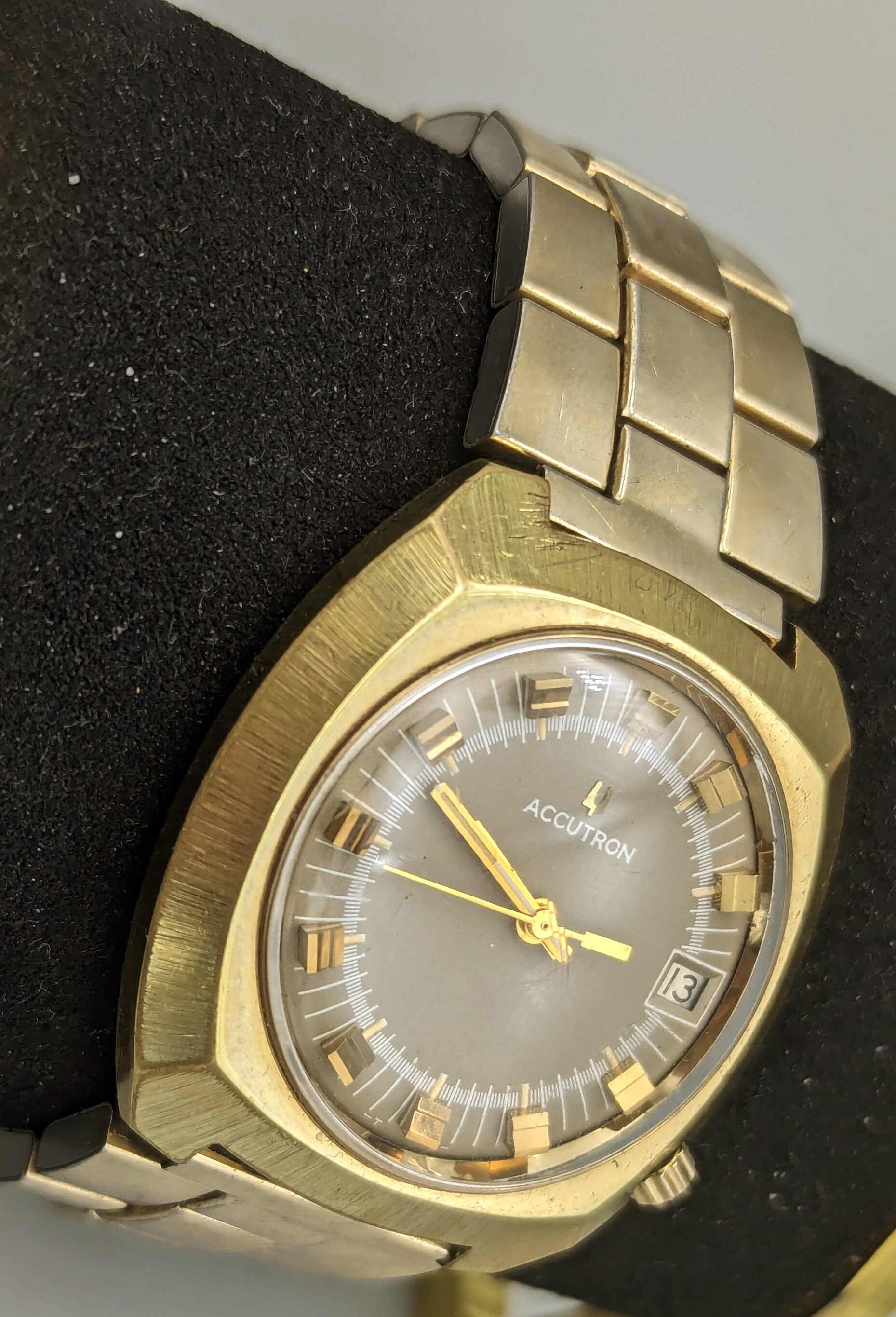 Bulova Accutron Men's N3 Heavy Gold Electrolplated Case and Back W/date ...