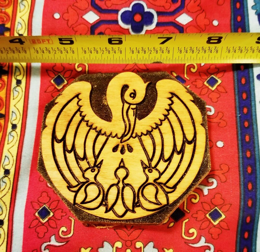 Round Pelican Three Chick Design Woodcut for Wood Block - Etsy