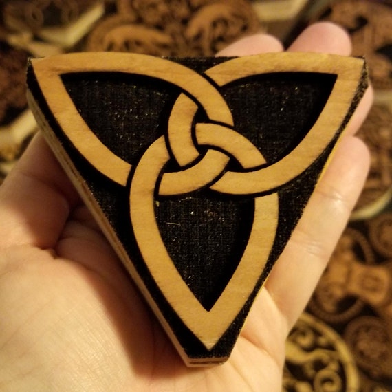 Triknot Triangle Knot Knotwork Woodcut for Wood Block Printing | Etsy