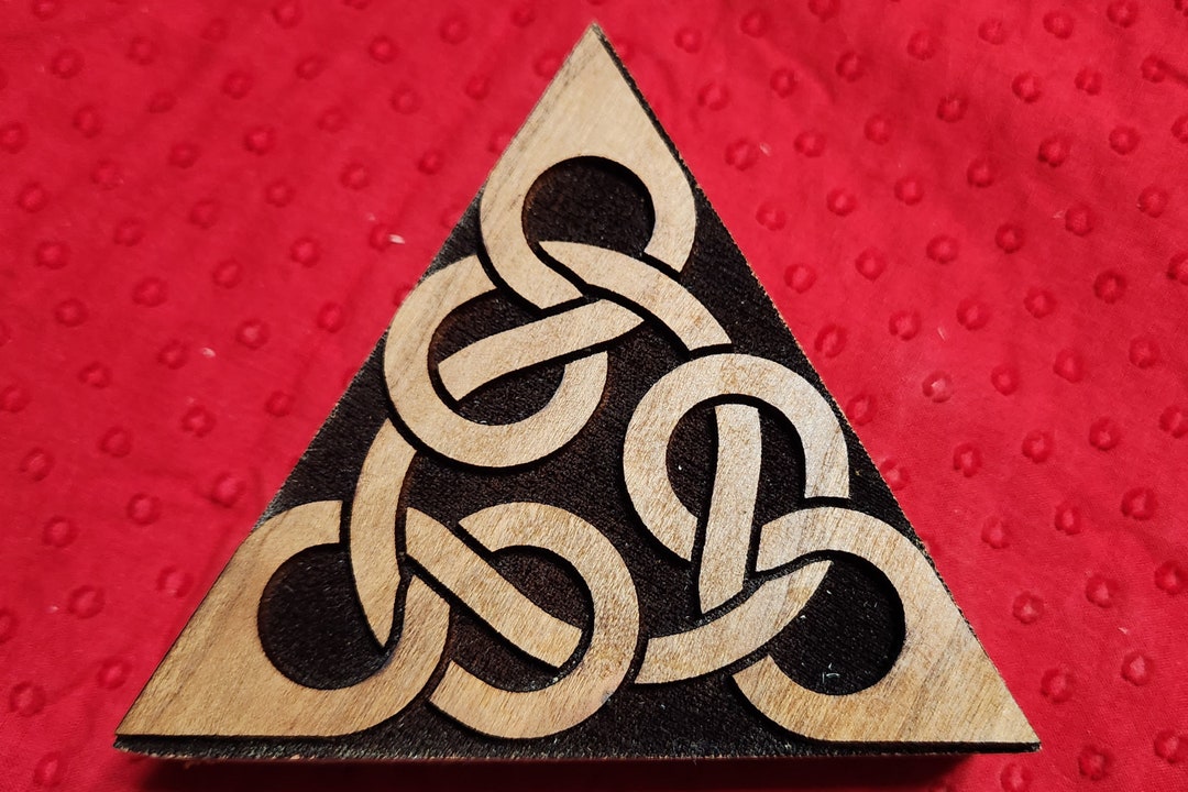 Celtic Triangle Knot Woodcut for Wood Block Printing or Leather ...