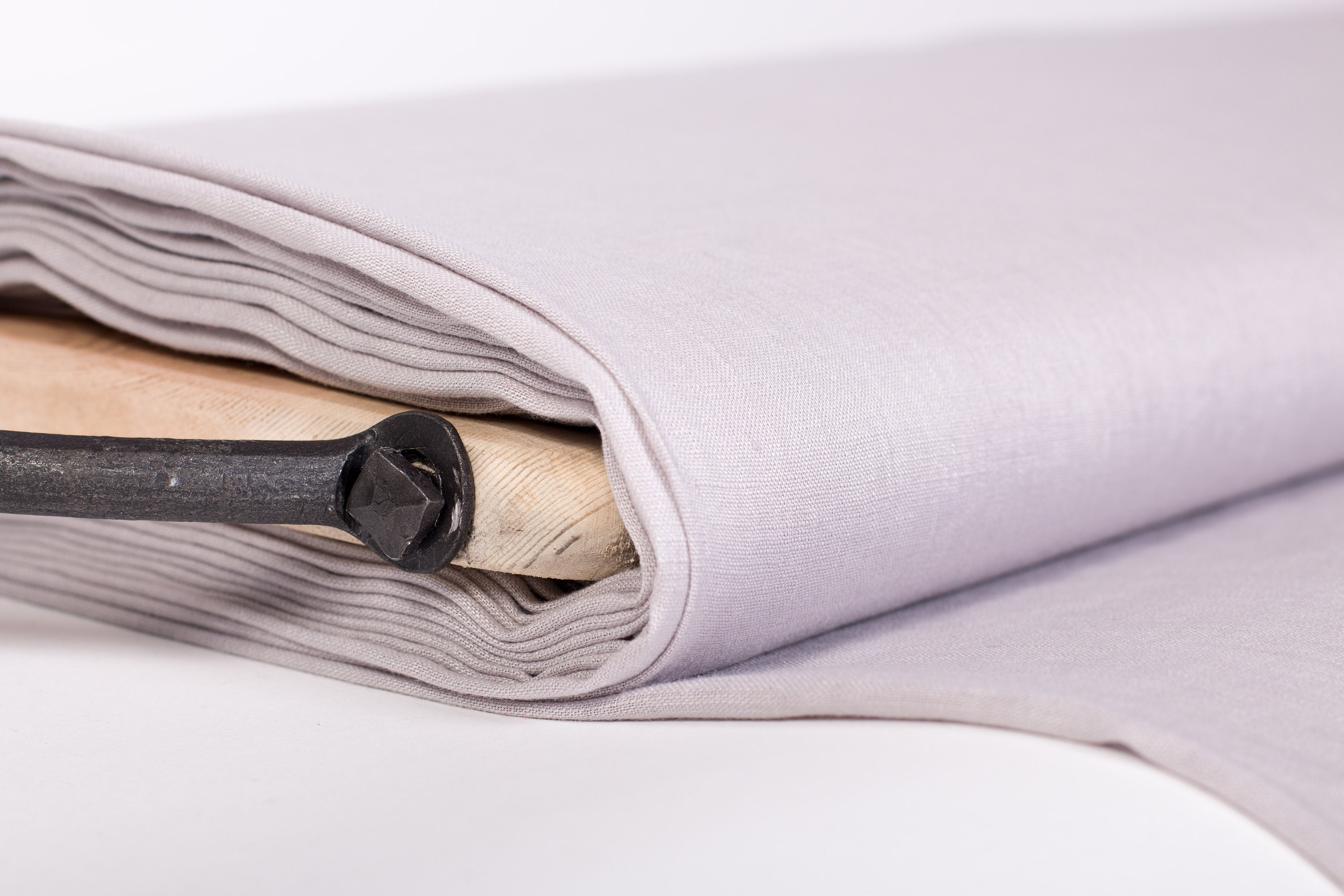 The Benefits of Using Silver Grey 100% Pure Linen Fabric for Your ...