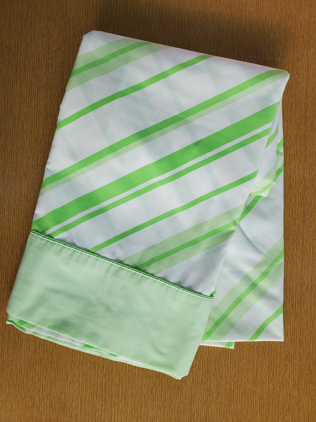 Vintage Queen Size Green Diagnonal Stripe Flat Top Sheet Canon ...