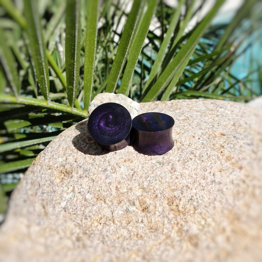 Black and Purple Duochrome Resin Ear Plugs - Ear Gauges - Gift for Him ...