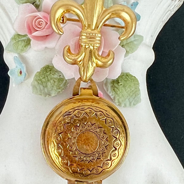 Vintage Fleur De Lis Locket - Etsy