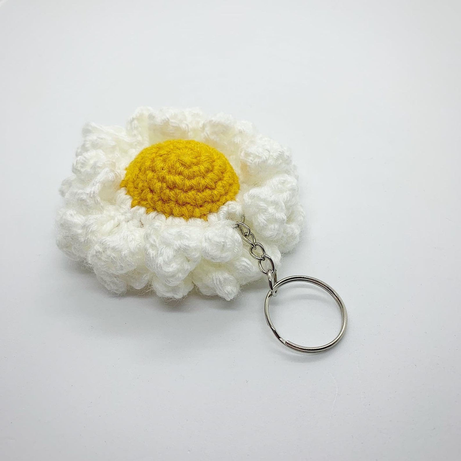 Crochet Daisy Keychain Flower Keychain Crochet Accessories - Etsy