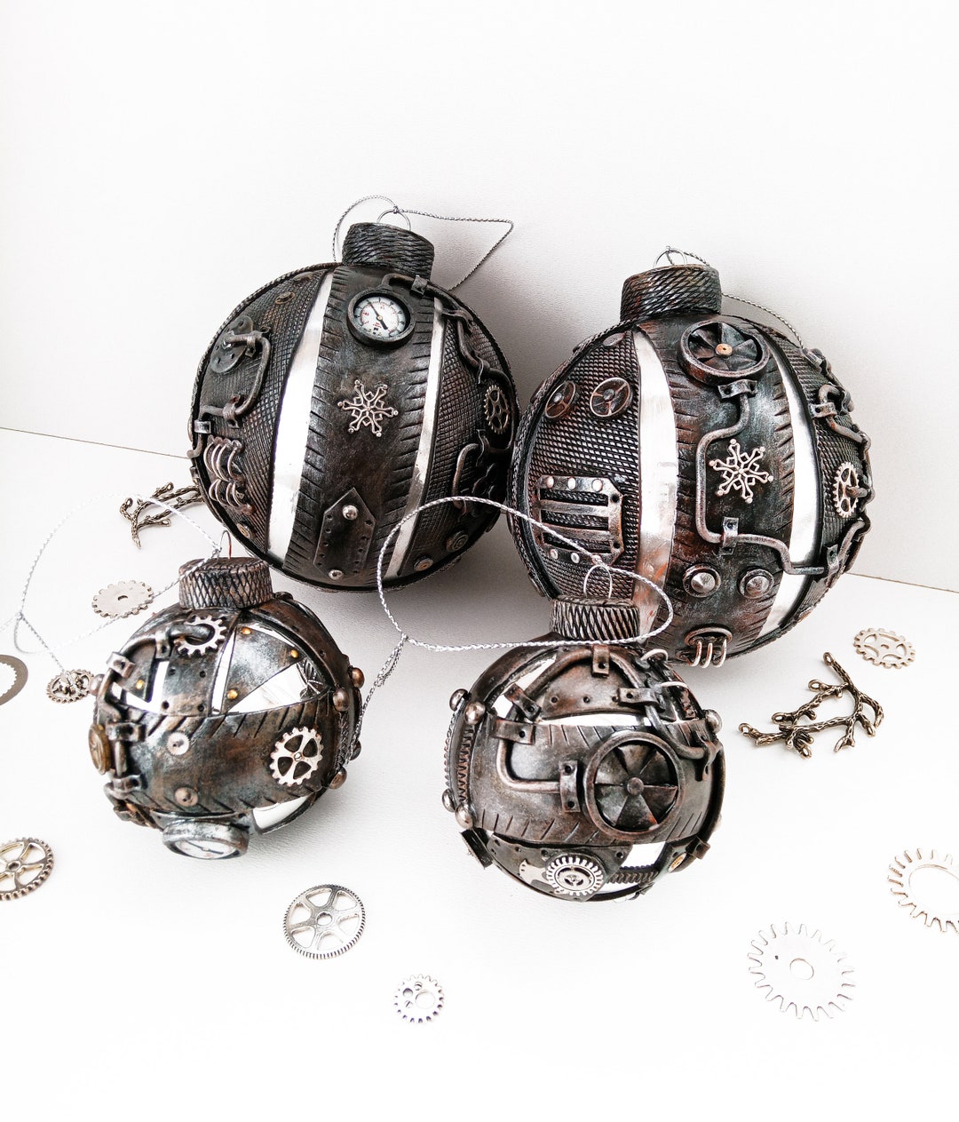 Handmade Steampunk Christmas Ornaments. New Year Tree Christmas Glass ...