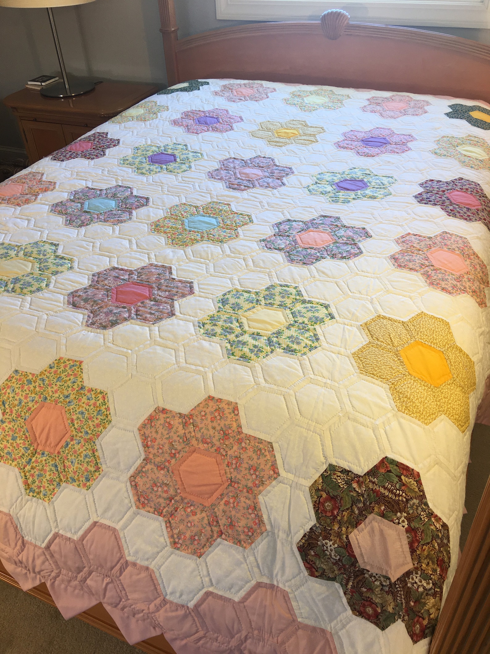 QUILT, Handmade, Flower Garden Pattern, Full/queen Size - Etsy