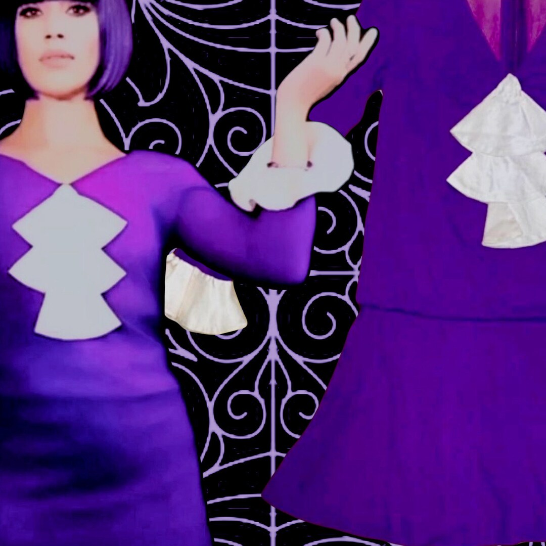60's Wednesday Adams Purple Mod Edwardian / Victorian Ruffle Collar ...