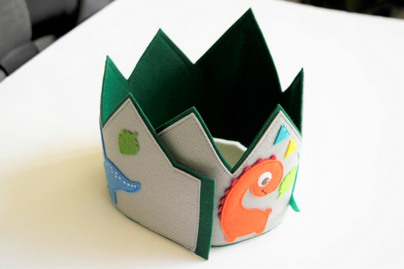 Dinosaur Crown, Fully Customizable Boy or Girl Birthday Crown, Party ...