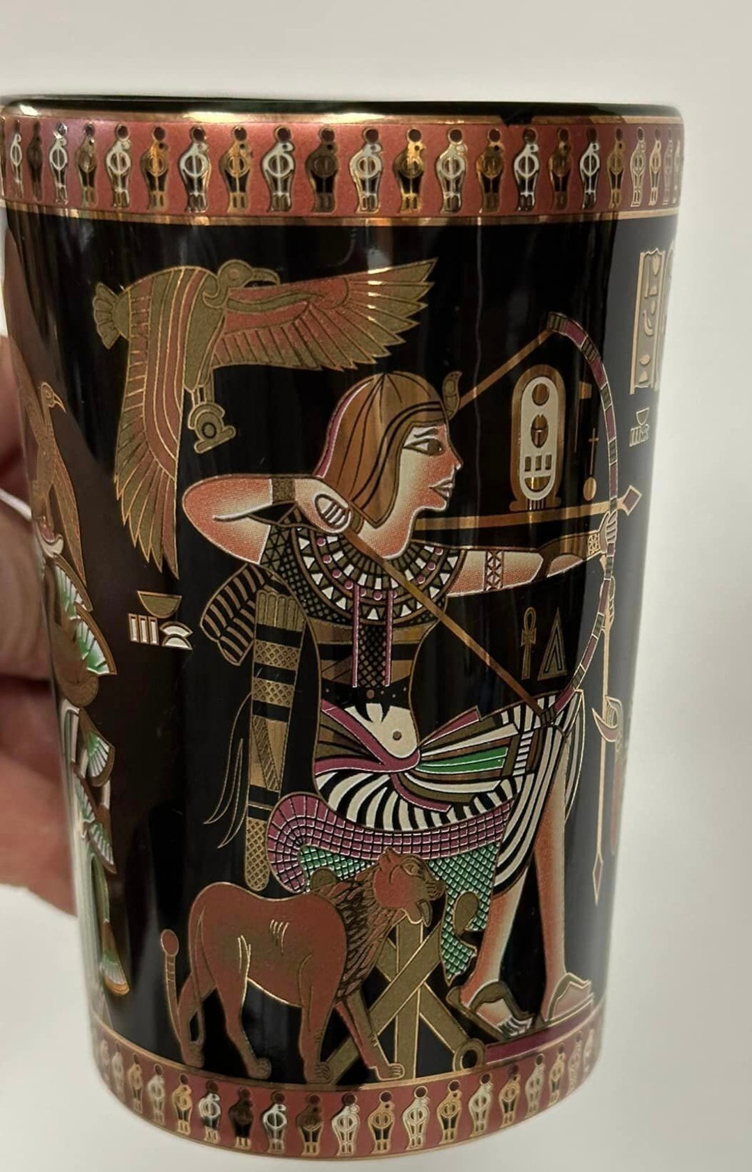 Taza de café de cerámica egipcia vintage El rey Tut y su esposa ...