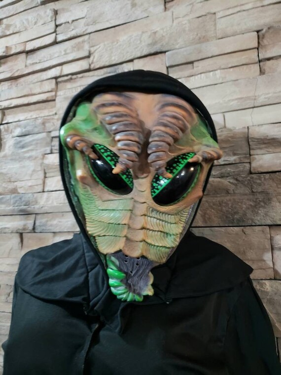 Alien Costume Full Head Mask And Jumpsuit - Gem
