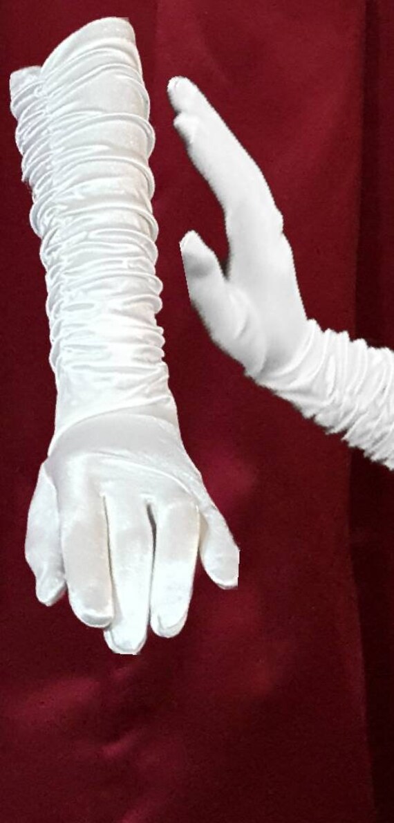 Long Ivory Opera Gloves - Gem