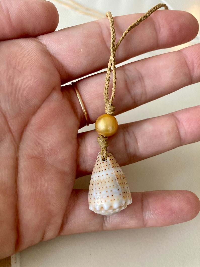 Hawaiian Cone Shell Necklace - Etsy