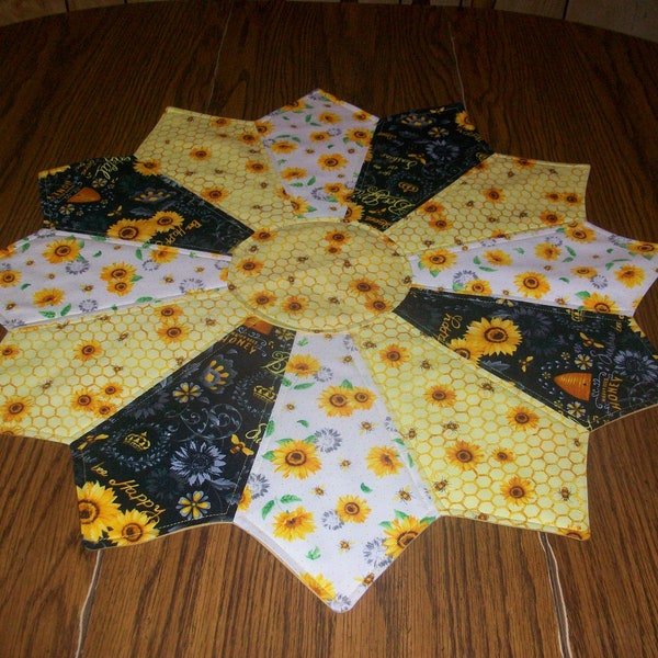 Honeycomb Table Runner - Etsy