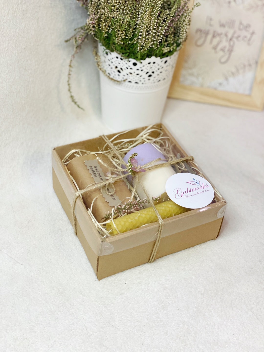 Organic Gift Set of 3 | One Soy Candle, One Beewax Candle, Natural Soap ...