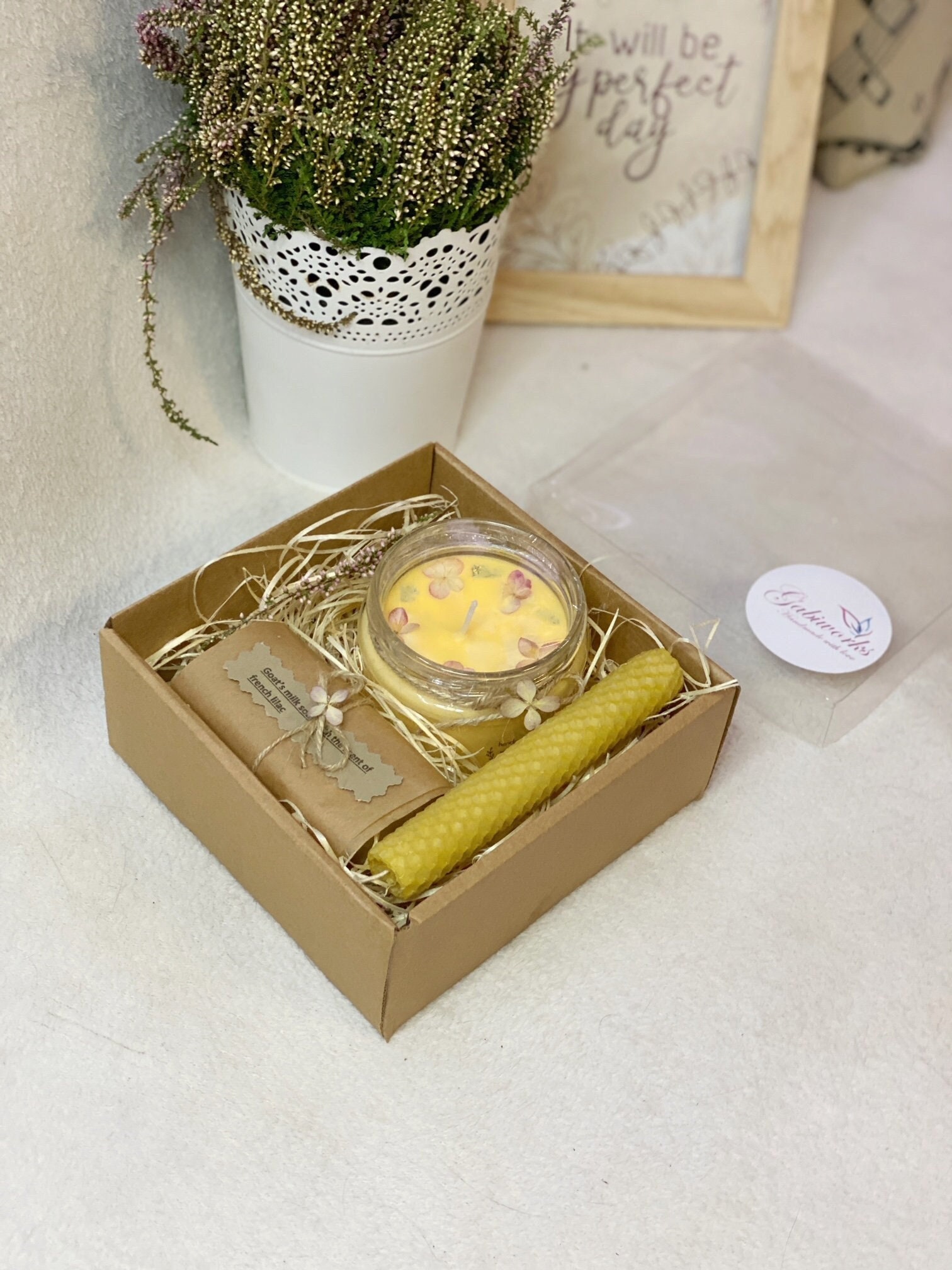 100% Organic Gift Set of 3 | One Soy Candle, One Beeswax Candle ...