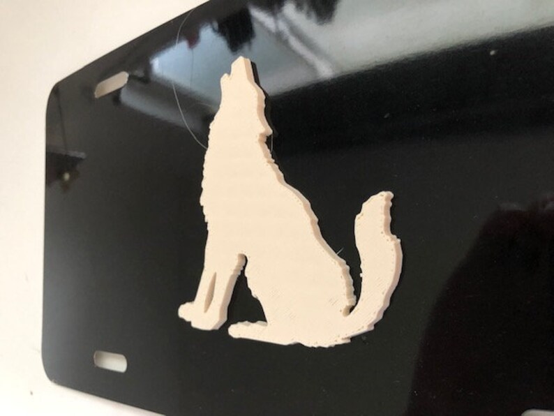 Wolf Howling in 3D Version - Unique - Black With White License Plate ...