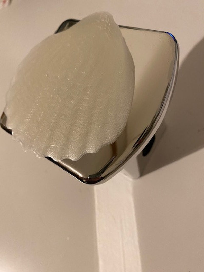 Sea Shell in 3D Version - Chrome With WHITE ( GLOW in the Dark ) - 2 ...