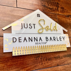 Acrylic Real Estate House Closing Sign With Fence, Just Closed Real ...