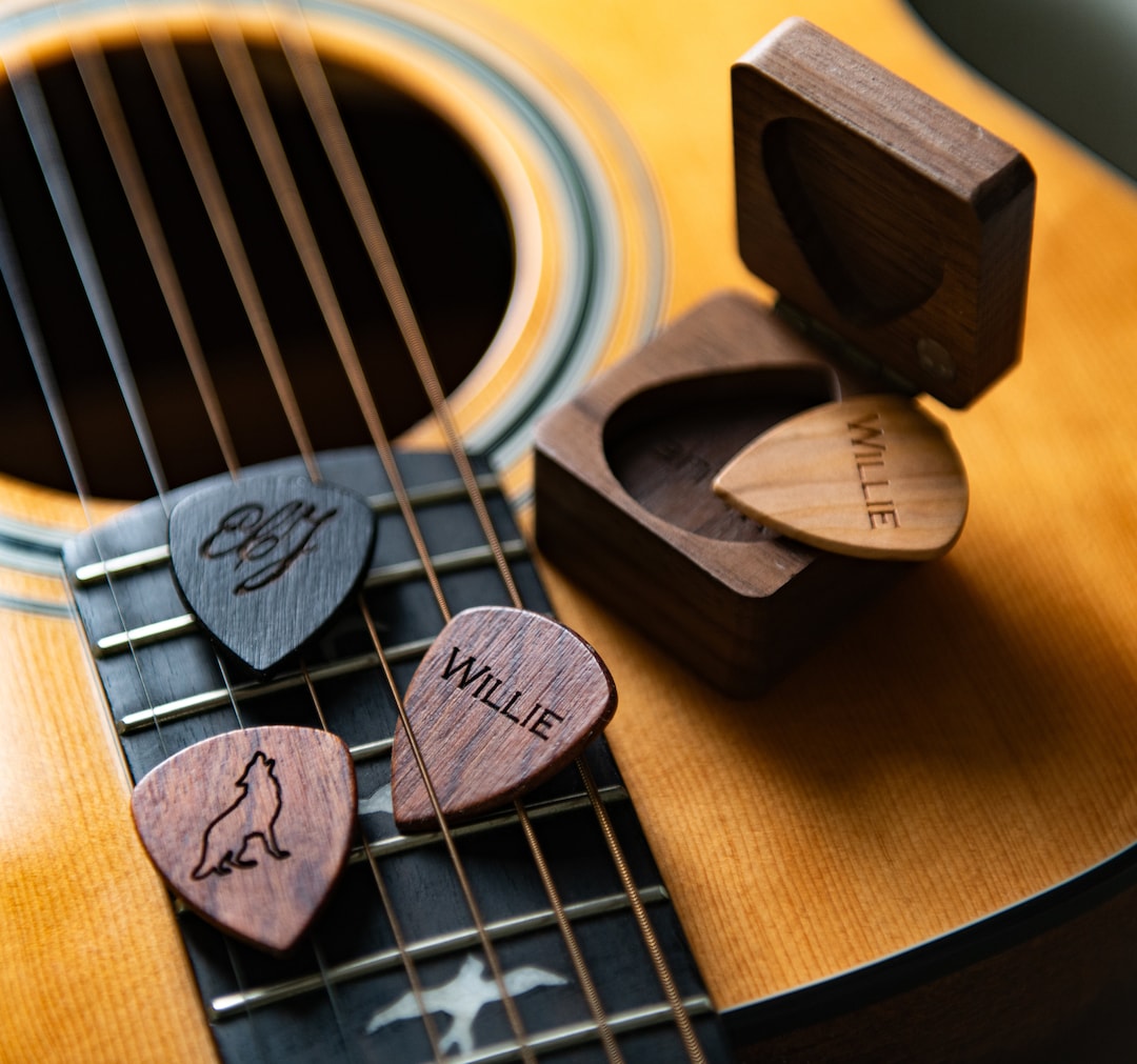 Personalized Guitar Picks With Case - Etsy