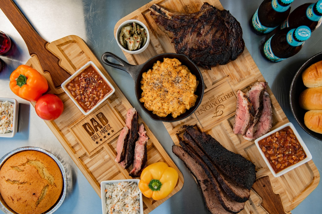 Personalized Grill Master BBQ Board - Serving Tray With Handle - Gift ...