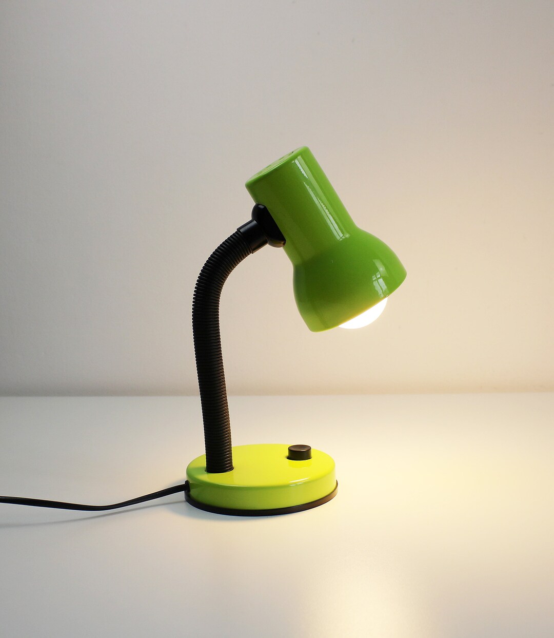 1990s Bendy Goose Neck Desk Lamp in Lime Green and Black British Home ...