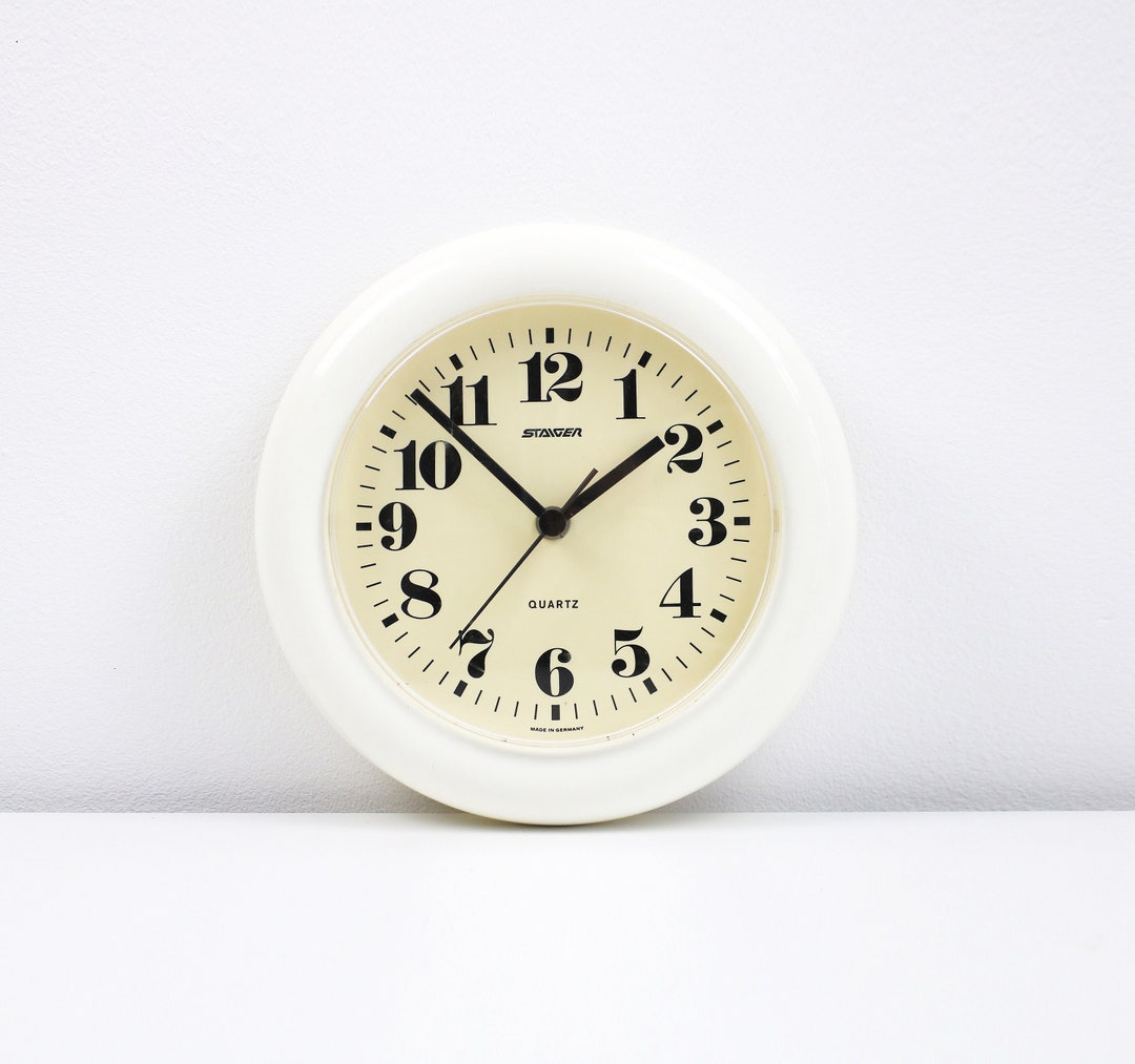 Rare Staiger West Germany 1970s Space Age White Plastic Quartz Clock ...