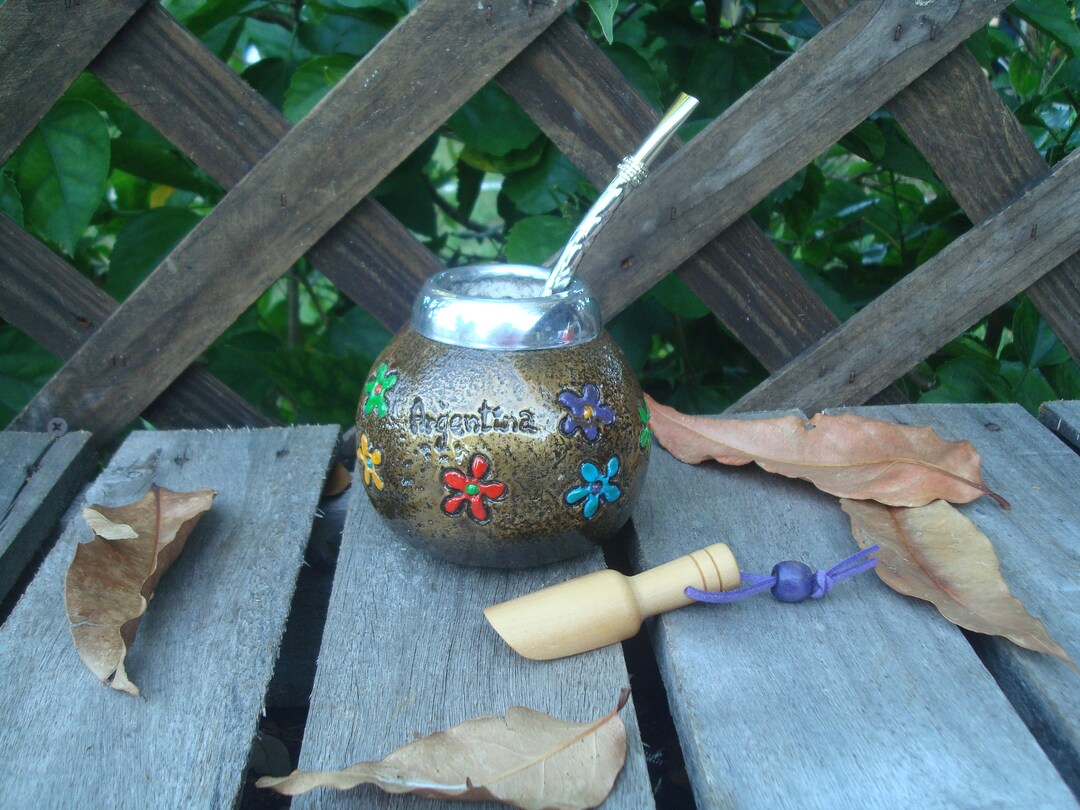 Argentine Mate Gourd Covered in Artisan Putty Argentina straw Mate ...