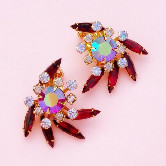 Vintage Aurora Borealis & Ruby Red Rhinestone Stateme… - Gem